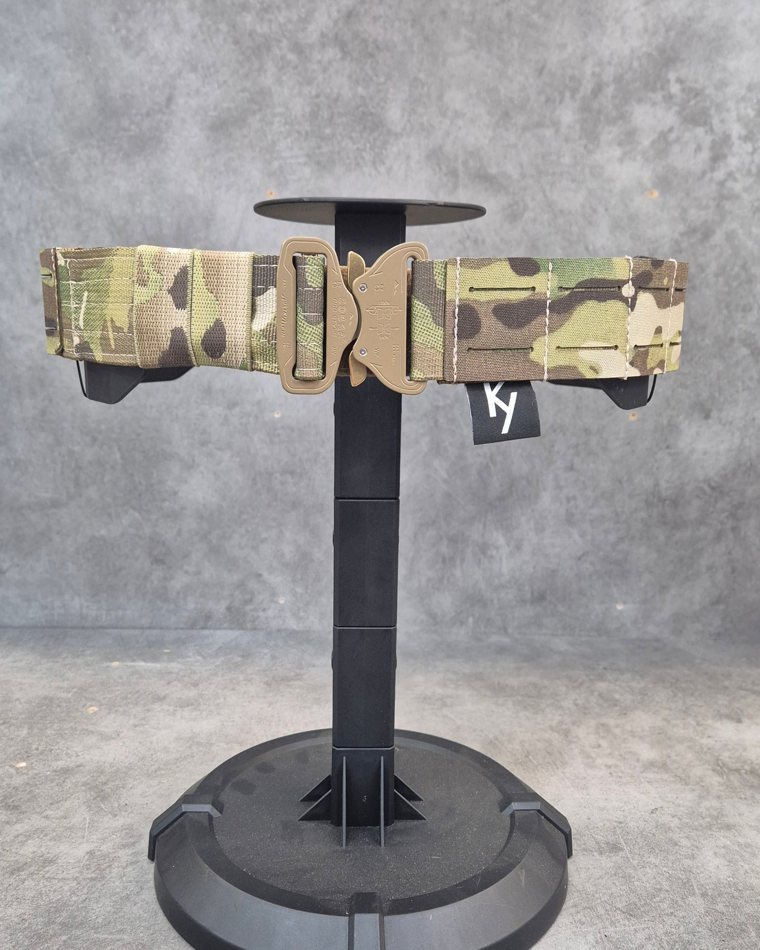 Kydex Customs | Holsters | High-End Equipment Manufacturers